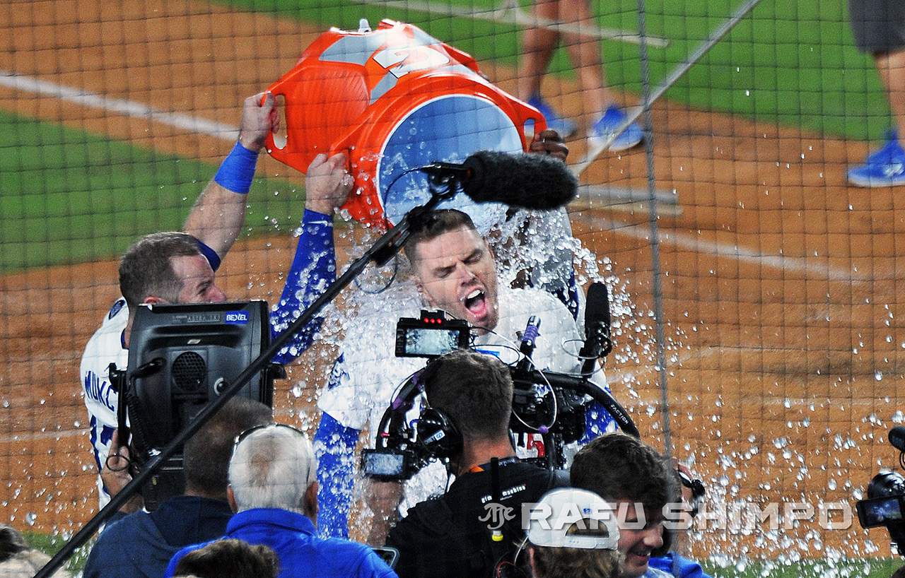 A Legend Is Forged as Freeman's Grand Slam Lifts Dodgers Over Yankees ...